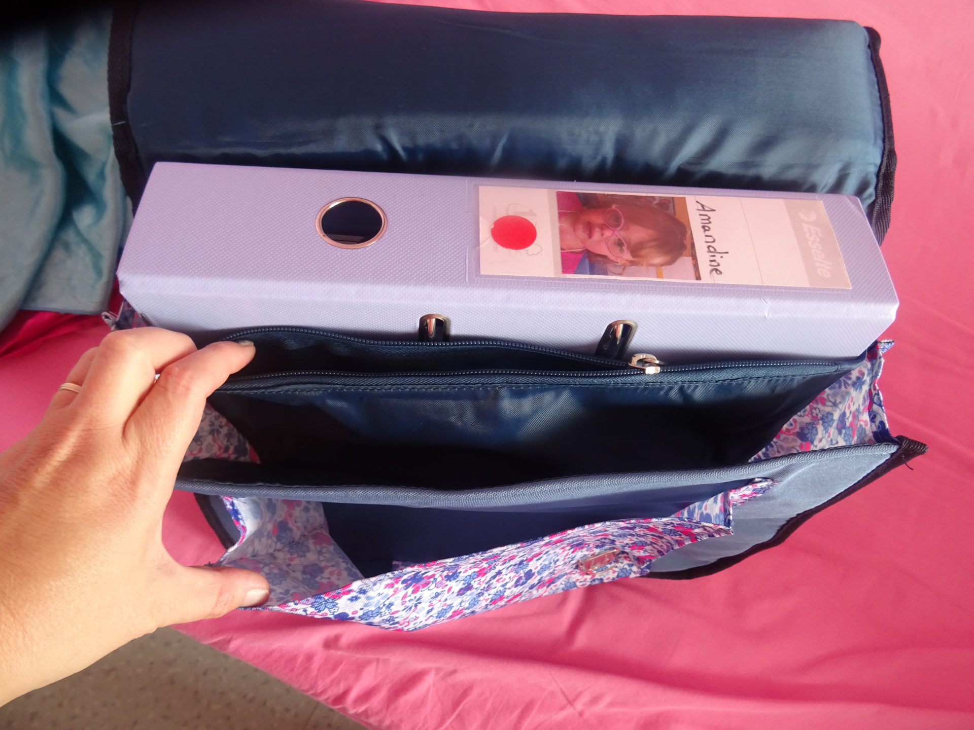 C’est parti pour la rentrée avec un cartable trop fun Bodypack France ...